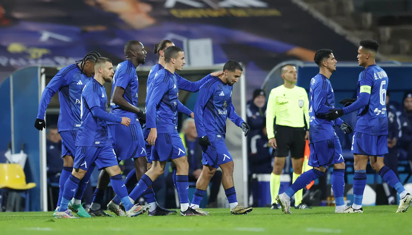 Левски поведе, 10 от Берое изравниха, но Марин Петков и дебютен гол стоплиха Герена - Dsport.bg